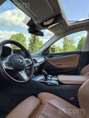 Black BMW 520 2017 in Riga, with an engine capacity of 2.00 L and mileage of 219 thousand km for 18700 €, photo 8 on AUTOMOTO.COM.LV