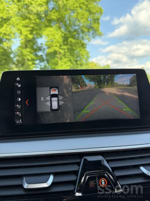 Black BMW 520 2017 in Riga, with an engine capacity of 2.00 L and mileage of 219 thousand km for 18700 €, photo 12 on AUTOMOTO.COM.LV
