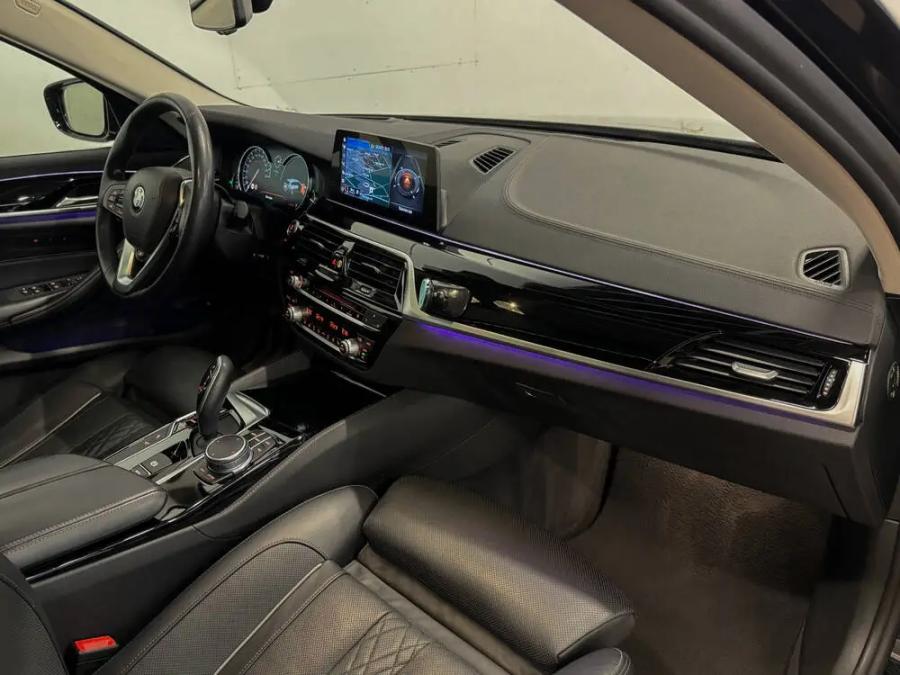 Melns BMW 520 2017 Jūrmala, ar dzinēja tilpumu 2.00 L un nobraukumu 210 tūkst. km par 19995 €, foto 21 vietnē AUTOMOTO.COM.LV