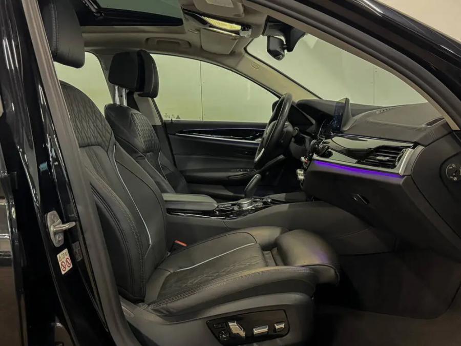 Melns BMW 520 2017 Jūrmala, ar dzinēja tilpumu 2.00 L un nobraukumu 210 tūkst. km par 19995 €, foto 22 vietnē AUTOMOTO.COM.LV