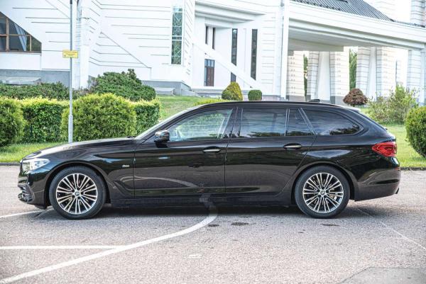 Melns BMW 520 2017 Elektrėnai, ar dzinēja tilpumu 2.00 L un nobraukumu 210 tūkst. km par 16800 €, foto 6 vietnē AUTOMOTO.COM.LV