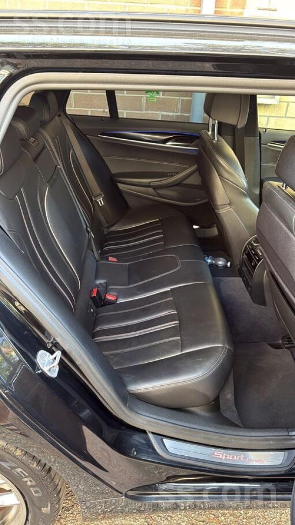Black BMW 520 2017 in Riga, with an engine capacity of 2.00 L and mileage of 160 thousand km for 20000 €, photo 6 on AUTOMOTO.COM.LV