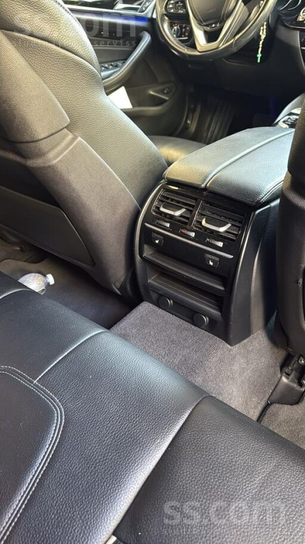 Black BMW 520 2017 in Riga, with an engine capacity of 2.00 L and mileage of 160 thousand km for 20000 €, photo 7 on AUTOMOTO.COM.LV