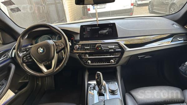 Black BMW 520 2017 in Riga, with an engine capacity of 2.00 L and mileage of 160 thousand km for 20000 €, photo 10 on AUTOMOTO.COM.LV