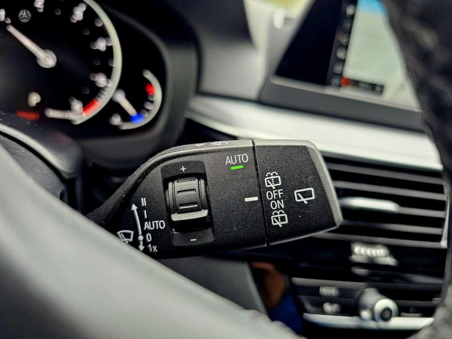 Melns BMW 520 2017 Tauragė, ar dzinēja tilpumu 2.00 L un nobraukumu 190 tūkst. km par 17000 €, foto 36 vietnē AUTOMOTO.COM.LV