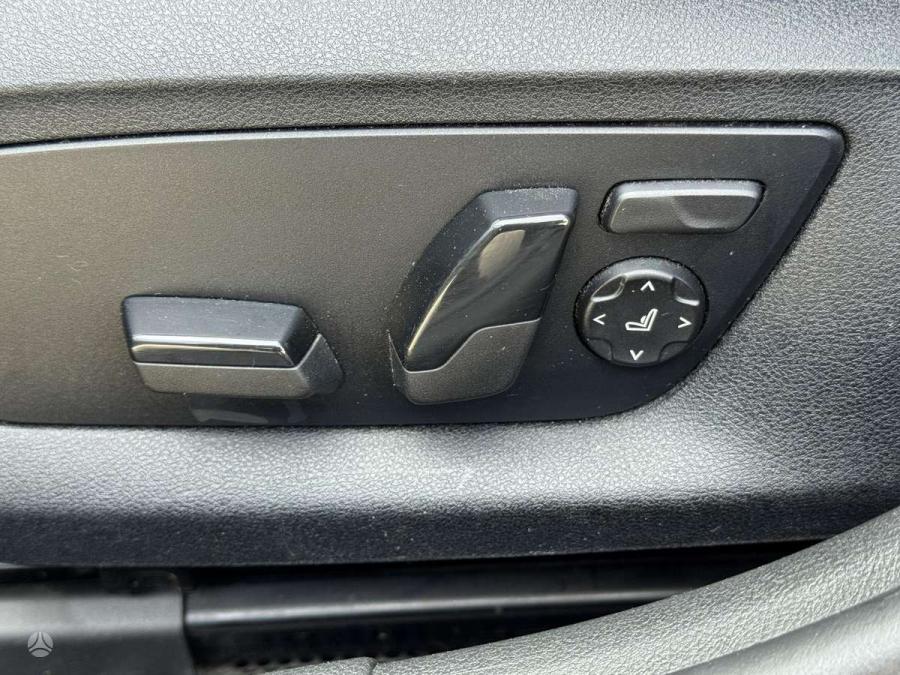 Melns BMW 520 2017 Viļņa, ar dzinēja tilpumu 2.00 L un nobraukumu 207 tūkst. km par 17500 €, foto 28 vietnē AUTOMOTO.COM.LV