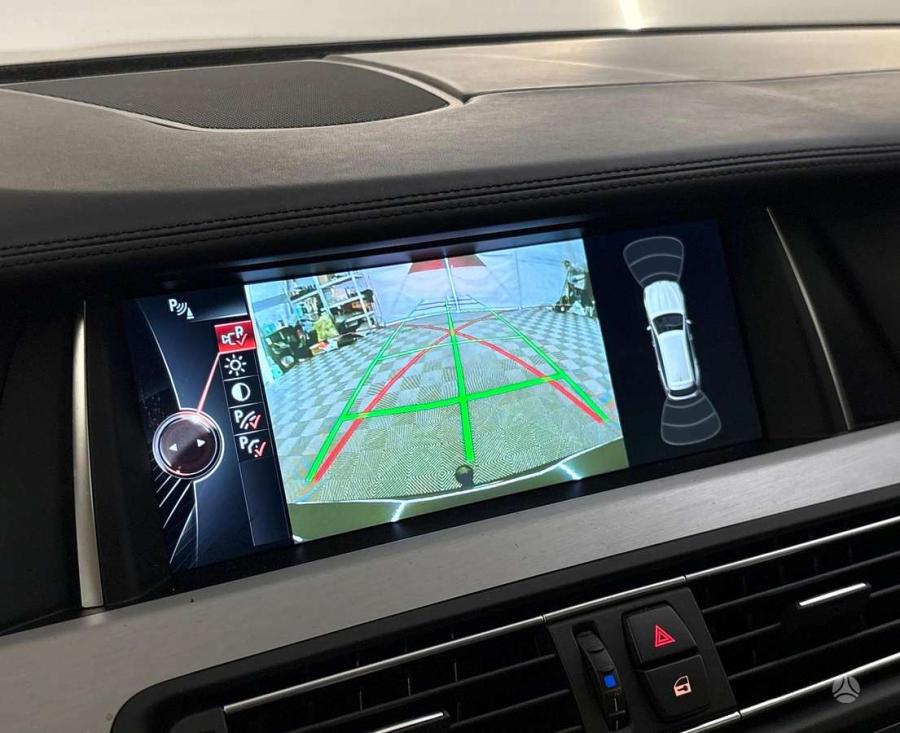 Melns BMW 520 2017 Marijampole, ar dzinēja tilpumu 2.00 L un nobraukumu 253 tūkst. km par 13950 €, foto 5 vietnē AUTOMOTO.COM.LV