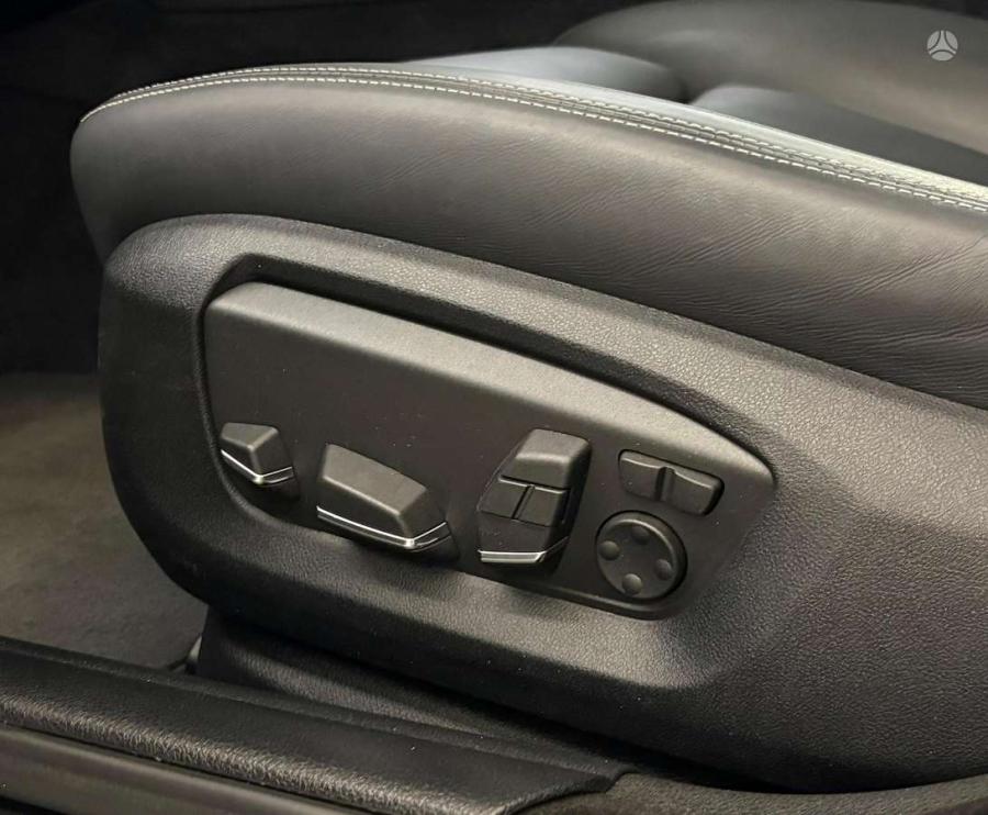 Melns BMW 520 2017 Marijampole, ar dzinēja tilpumu 2.00 L un nobraukumu 253 tūkst. km par 13950 €, foto 17 vietnē AUTOMOTO.COM.LV