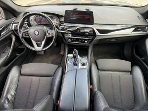 Black BMW 520 2017 in Vilnius, with an engine capacity of 2.00 L and mileage of 199 thousand km for 16899 €, photo 6 on AUTOMOTO.COM.LV