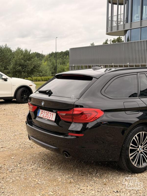 Black BMW 520 2017 in Vilnius, with an engine capacity of 2.00 L and mileage of 226 thousand km for 16500 €, photo 5 on AUTOMOTO.COM.LV