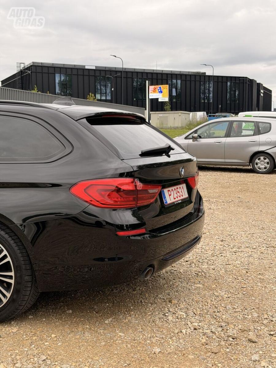 Black BMW 520 2017 in Vilnius, with an engine capacity of 2.00 L and mileage of 226 thousand km for 16500 €, photo 7 on AUTOMOTO.COM.LV
