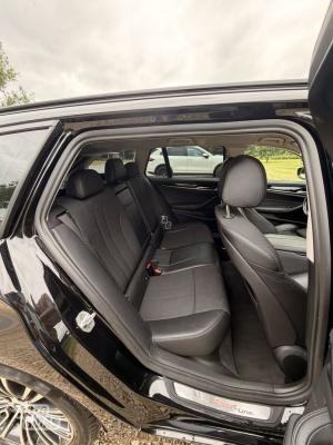 Black BMW 520 2017 in Vilnius, with an engine capacity of 2.00 L and mileage of 226 thousand km for 16500 €, photo 10 on AUTOMOTO.COM.LV