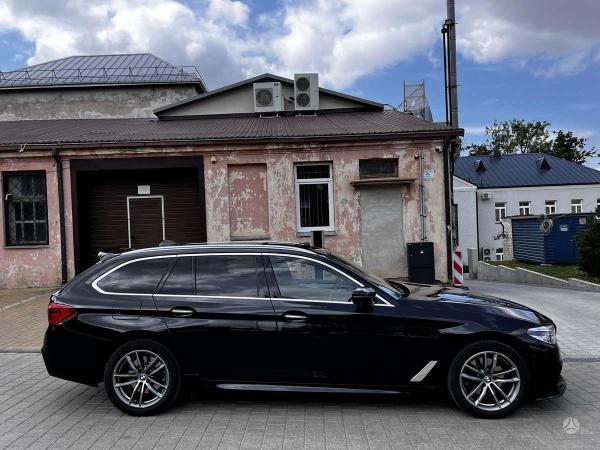 Melns BMW 520 2017 Viļņa, ar dzinēja tilpumu 0.00 L un nobraukumu 325 tūkst. km par 15800 €, foto 8 vietnē AUTOMOTO.COM.LV