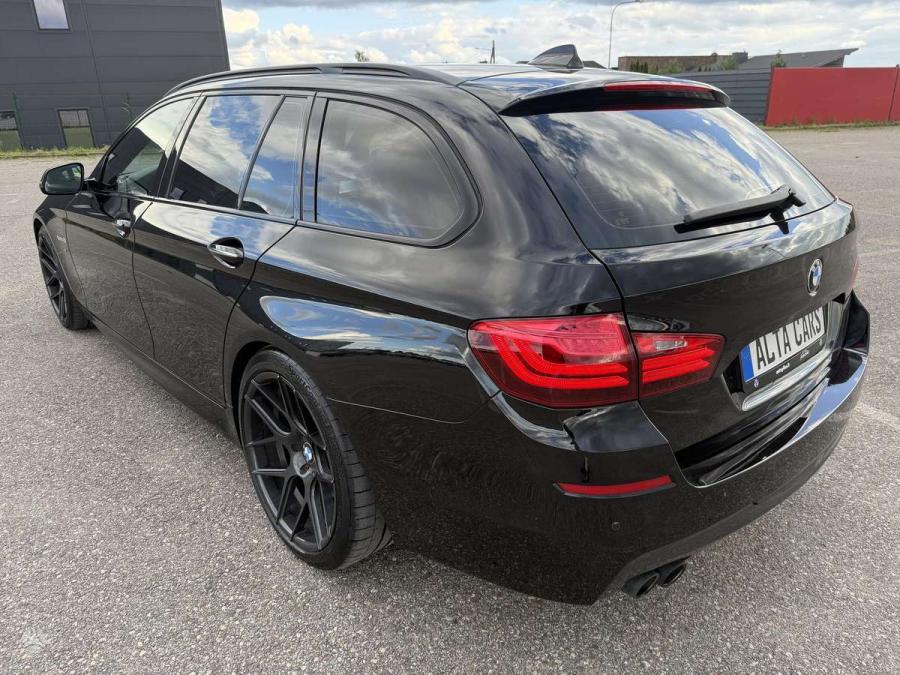 Black BMW 520 2017 in Vilnius, with an engine capacity of 2.00 L and mileage of 360 thousand km for 11499 €, photo 8 on AUTOMOTO.COM.LV