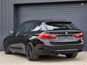 Black BMW 520 2017 in Kaunas, with an engine capacity of 2.00 L and mileage of 287 thousand km for 16950 €, photo 7 on AUTOMOTO.COM.LV