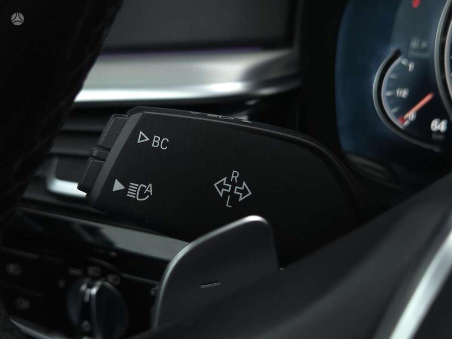 Black BMW 520 2017 in Kaunas, with an engine capacity of 2.00 L and mileage of 287 thousand km for 16950 €, photo 20 on AUTOMOTO.COM.LV