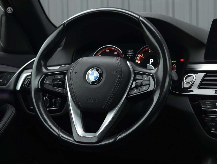 Black BMW 520 2017 in Kaunas, with an engine capacity of 2.00 L and mileage of 287 thousand km for 16950 €, photo 28 on AUTOMOTO.COM.LV