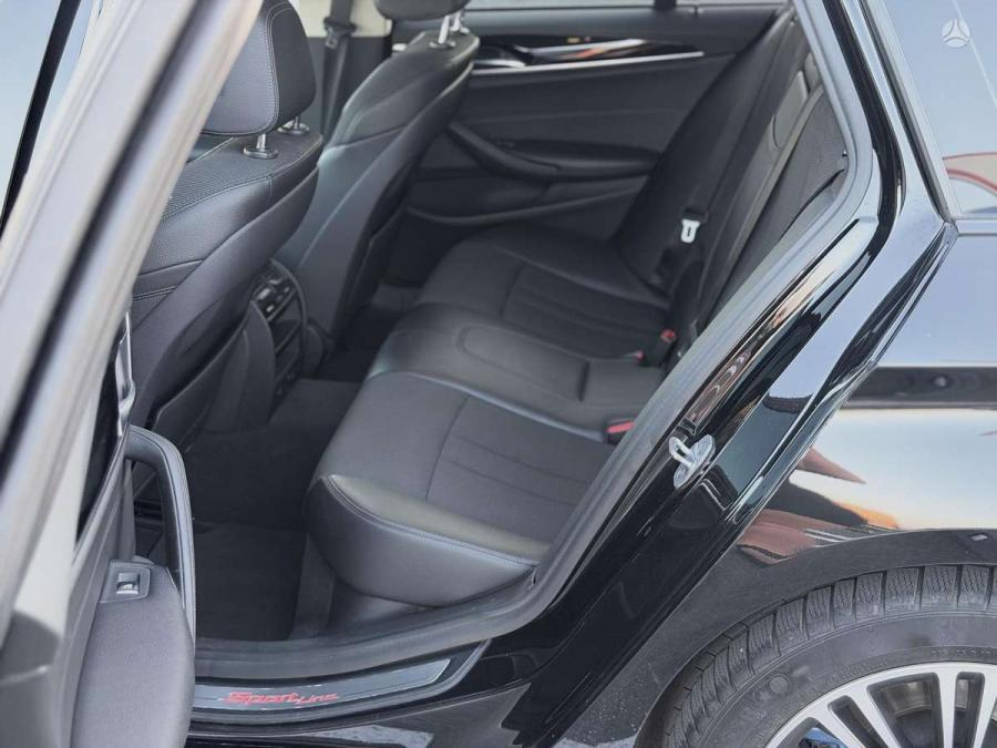 Melns BMW 520 2017 Viļņa, ar dzinēja tilpumu 2.00 L un nobraukumu 226 tūkst. km par 15500 €, foto 14 vietnē AUTOMOTO.COM.LV