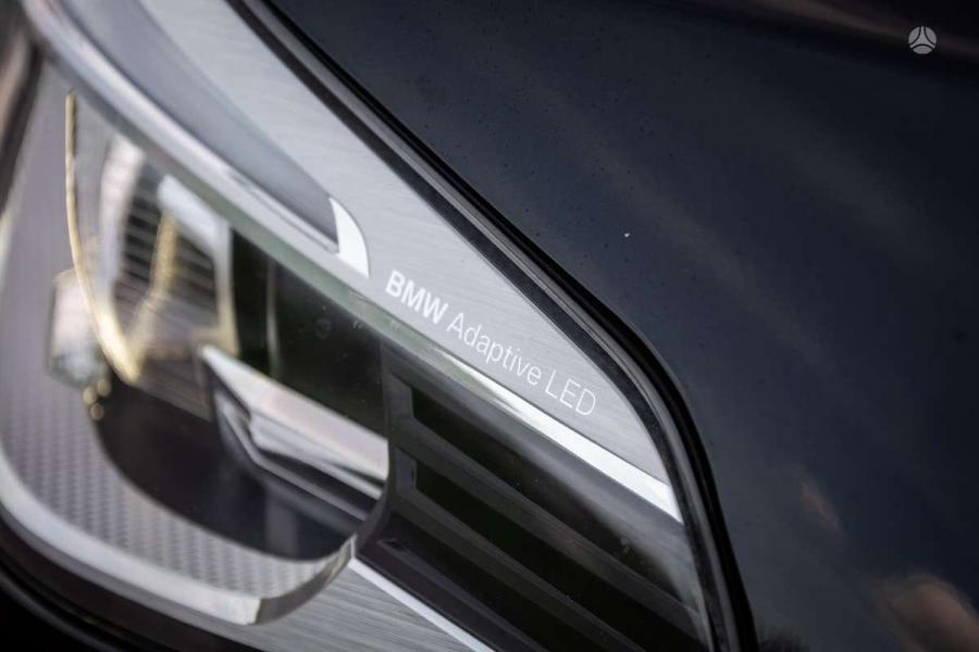 Black BMW 520 2017 in Elektrenai, with an engine capacity of 2.00 L and mileage of 222 thousand km for 17800 €, photo 10 on AUTOMOTO.COM.LV