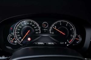 Black BMW 520 2017 in Elektrenai, with an engine capacity of 2.00 L and mileage of 222 thousand km for 17800 €, photo 19 on AUTOMOTO.COM.LV