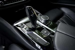 Black BMW 520 2017 in Elektrenai, with an engine capacity of 2.00 L and mileage of 222 thousand km for 17800 €, photo 24 on AUTOMOTO.COM.LV