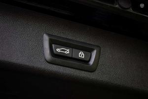 Black BMW 520 2017 in Elektrenai, with an engine capacity of 2.00 L and mileage of 222 thousand km for 17800 €, photo 32 on AUTOMOTO.COM.LV