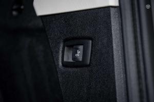 Black BMW 520 2017 in Elektrenai, with an engine capacity of 2.00 L and mileage of 222 thousand km for 17800 €, photo 33 on AUTOMOTO.COM.LV