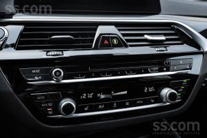 Black BMW 520 2017 in Riga, with an engine capacity of 2.00 L and mileage of 269 thousand km for 14995 €, photo 24 on AUTOMOTO.COM.LV