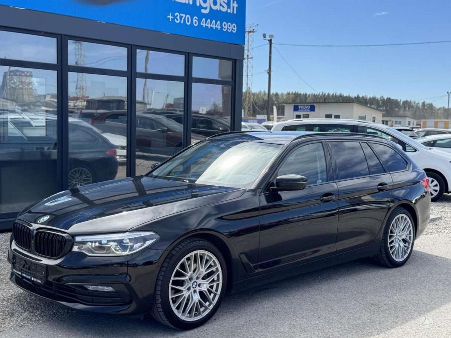 Black BMW 520 2017 in Vilnius, with an engine capacity of 2.00 L and mileage of 207 thousand km for 17500 €, photo 1 on AUTOMOTO.COM.LV