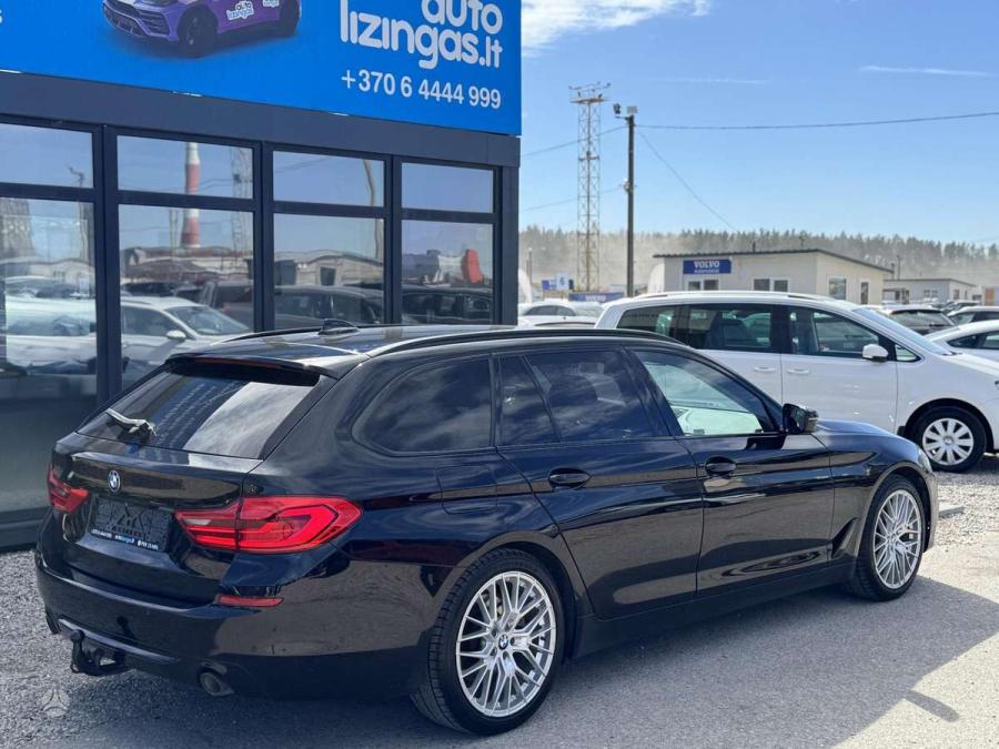 Black BMW 520 2017 in Vilnius, with an engine capacity of 2.00 L and mileage of 207 thousand km for 17500 €, photo 5 on AUTOMOTO.COM.LV