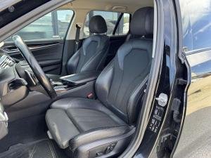 Black BMW 520 2017 in Vilnius, with an engine capacity of 2.00 L and mileage of 207 thousand km for 17500 €, photo 10 on AUTOMOTO.COM.LV