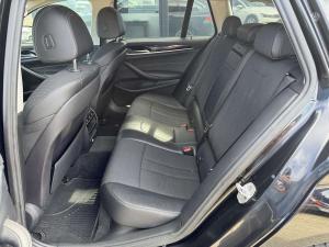 Black BMW 520 2017 in Vilnius, with an engine capacity of 2.00 L and mileage of 207 thousand km for 17500 €, photo 11 on AUTOMOTO.COM.LV