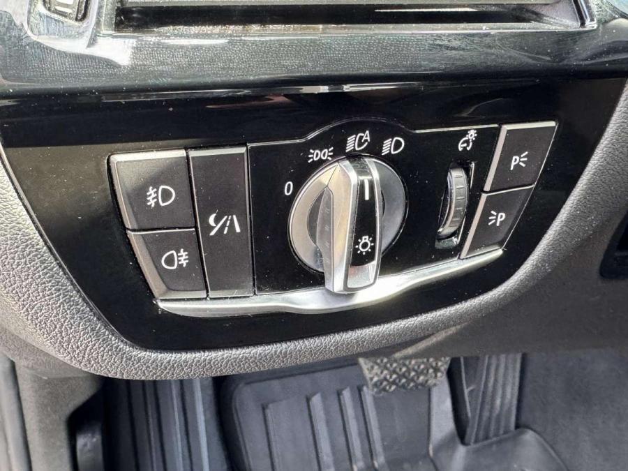 Black BMW 520 2017 in Vilnius, with an engine capacity of 2.00 L and mileage of 207 thousand km for 17500 €, photo 22 on AUTOMOTO.COM.LV