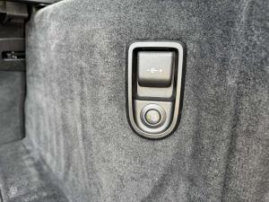 Black BMW 520 2017 in Vilnius, with an engine capacity of 2.00 L and mileage of 207 thousand km for 17500 €, photo 32 on AUTOMOTO.COM.LV