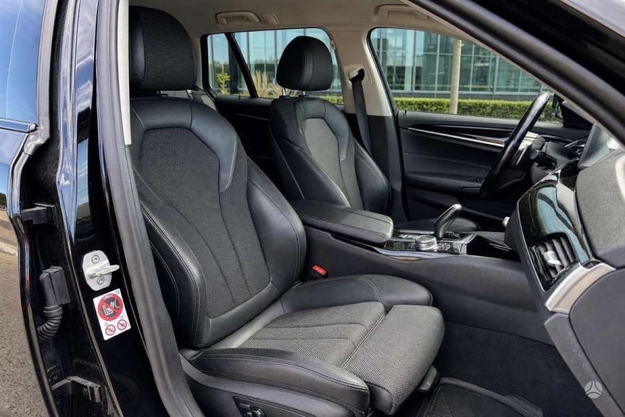 Black BMW 520 2017 in Vilnius, with an engine capacity of 2.00 L and mileage of 207 thousand km for 17500 €, photo 12 on AUTOMOTO.COM.LV