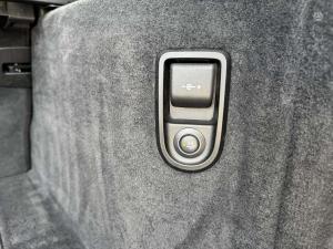 Black BMW 520 2017 in Vilnius, with an engine capacity of 2.00 L and mileage of 207 thousand km for 17500 €, photo 28 on AUTOMOTO.COM.LV