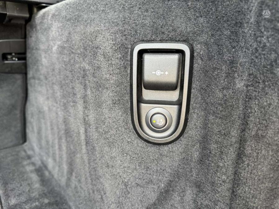 Black BMW 520 2017 in Vilnius, with an engine capacity of 2.00 L and mileage of 207 thousand km for 17500 €, photo 28 on AUTOMOTO.COM.LV