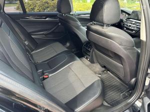 Black BMW 520 2017 in Kelme, with an engine capacity of 2.00 L and mileage of 359 thousand km for 13700 €, photo 13 on AUTOMOTO.COM.LV