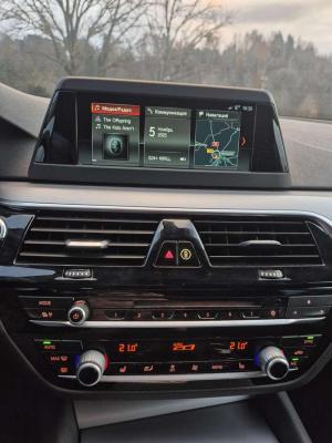 Black BMW 520 2017 in Vilnius, with an engine capacity of 2.00 L and mileage of 248 thousand km for 15999 €, photo 10 on AUTOMOTO.COM.LV