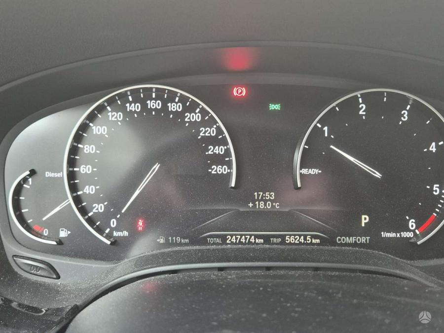 Black BMW 520 2017 in Vilnius, with an engine capacity of 2.00 L and mileage of 248 thousand km for 15999 €, photo 18 on AUTOMOTO.COM.LV