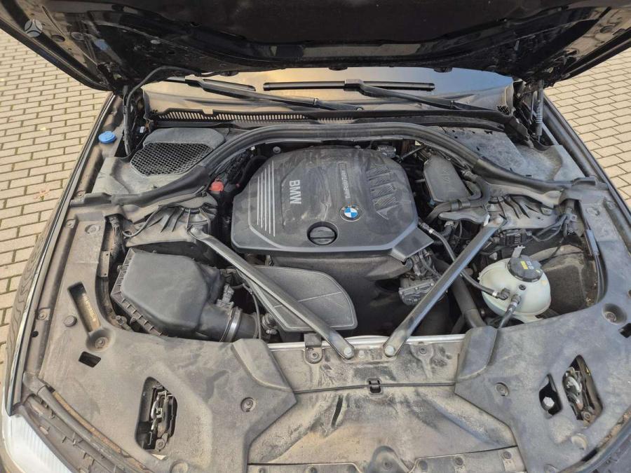 Black BMW 520 2017 in Vilnius, with an engine capacity of 2.00 L and mileage of 248 thousand km for 15999 €, photo 22 on AUTOMOTO.COM.LV
