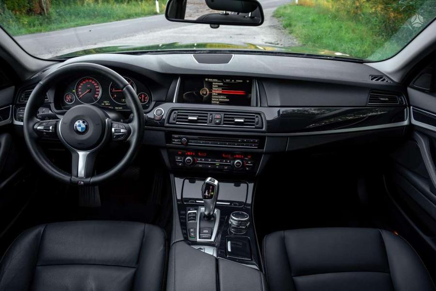 Black BMW 520 2017 in Elektrenai, with an engine capacity of 2.00 L and mileage of 290 thousand km for 9600 €, photo 17 on AUTOMOTO.COM.LV