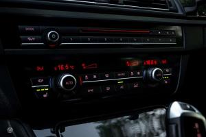 Black BMW 520 2017 in Elektrenai, with an engine capacity of 2.00 L and mileage of 290 thousand km for 9600 €, photo 22 on AUTOMOTO.COM.LV