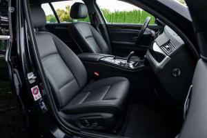 Black BMW 520 2017 in Elektrenai, with an engine capacity of 2.00 L and mileage of 290 thousand km for 9600 €, photo 25 on AUTOMOTO.COM.LV