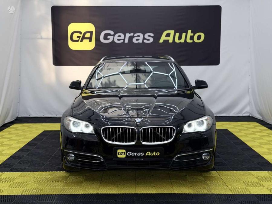 Black BMW 520 2017 in Vilnius, with an engine capacity of 2.00 L and mileage of 334 thousand km for 10500 €, photo 8 on AUTOMOTO.COM.LV