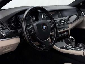 Black BMW 520 2017 in Vilnius, with an engine capacity of 2.00 L and mileage of 334 thousand km for 10500 €, photo 10 on AUTOMOTO.COM.LV