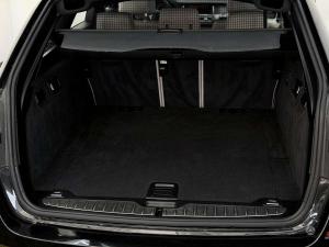 Black BMW 520 2017 in Vilnius, with an engine capacity of 2.00 L and mileage of 334 thousand km for 10500 €, photo 13 on AUTOMOTO.COM.LV