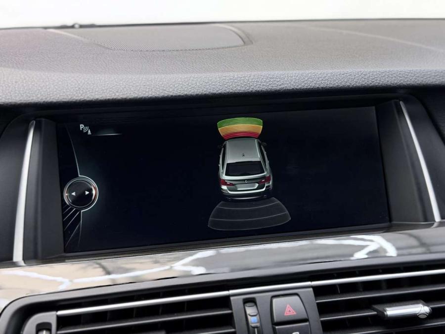 Black BMW 520 2017 in Vilnius, with an engine capacity of 2.00 L and mileage of 334 thousand km for 10500 €, photo 25 on AUTOMOTO.COM.LV