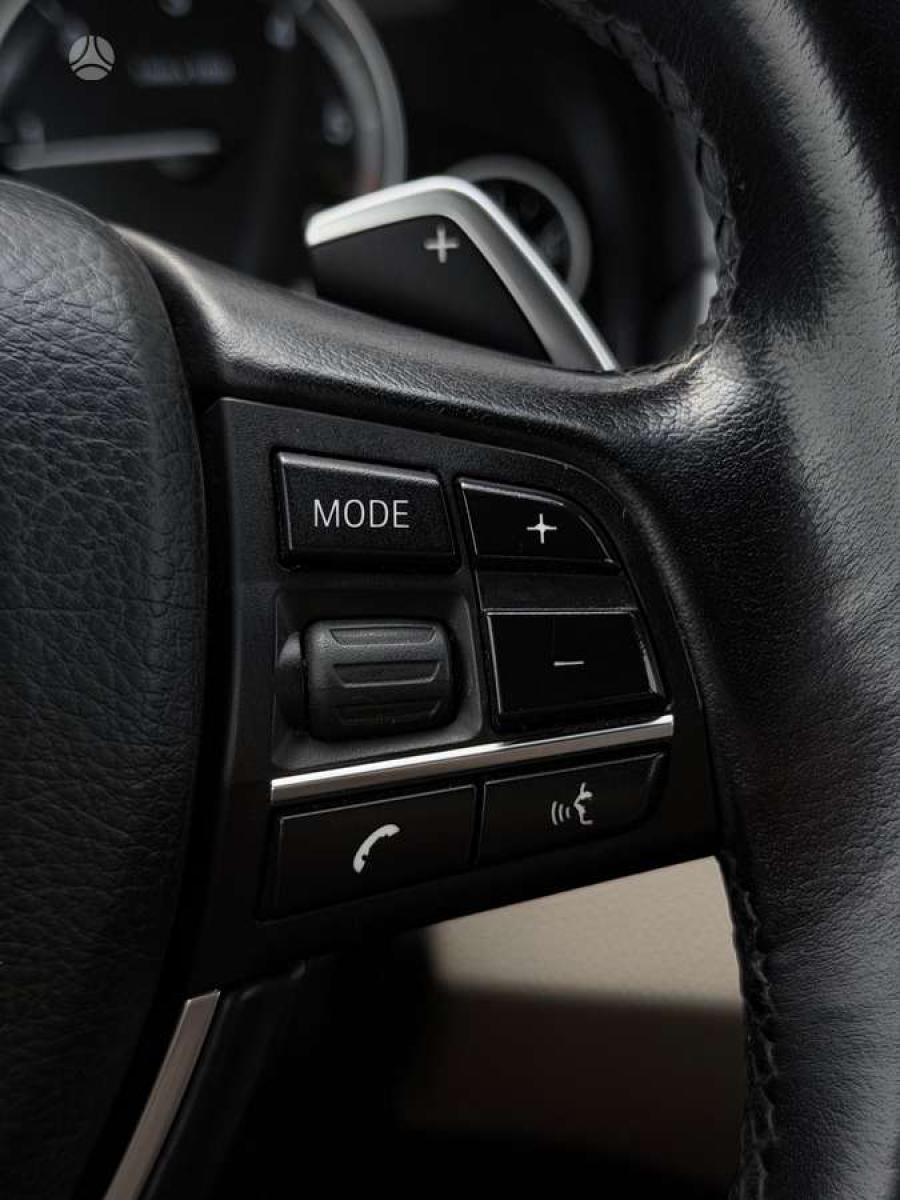 Black BMW 520 2017 in Vilnius, with an engine capacity of 2.00 L and mileage of 334 thousand km for 10500 €, photo 27 on AUTOMOTO.COM.LV