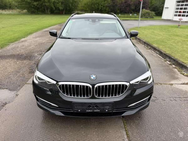Black BMW 520 2017 in Panevezys, with an engine capacity of 2.00 L and mileage of 330 thousand km for 12999 €, photo 7 on AUTOMOTO.COM.LV